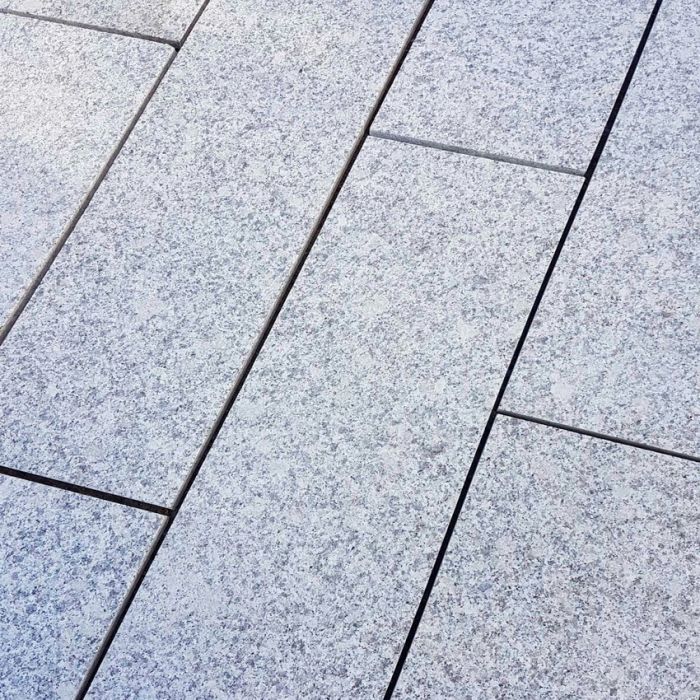SILVER GREY GRANITE PORCELAIN SETTS - 200X100 - 20MM – truestoneuk.com